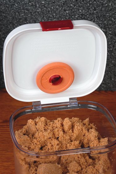 Brown Sugar Keeper, Storage and Serving - Lehman's