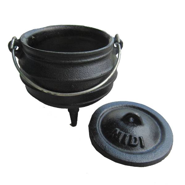 Potjie Midi Pot 8 oz, Cast Iron Cookware | Lehman's