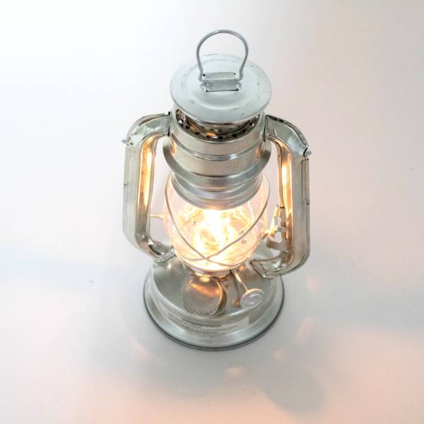 Rayo Race Lantern | Lehman's