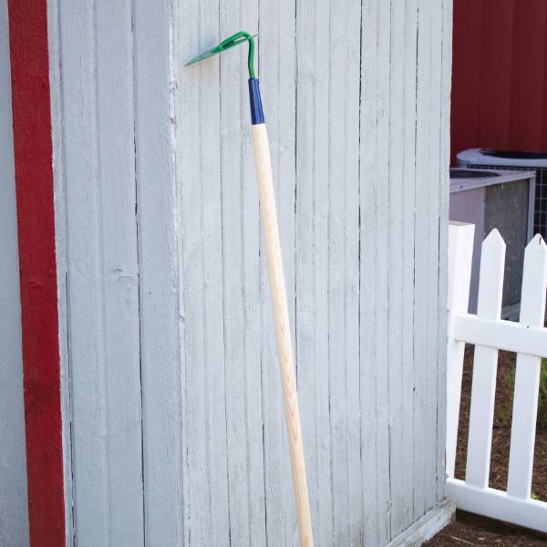 Furrowing Garden Hoe, Digging and Cultivating - Lehman's